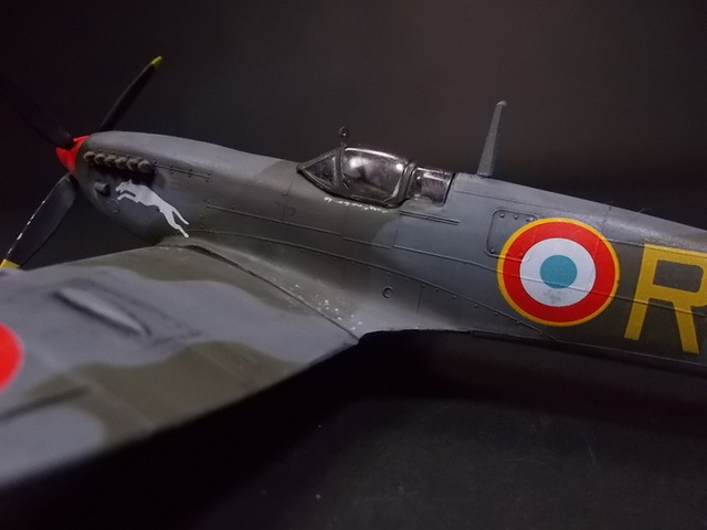 TINAMI - [モデル]KP 1/72 スピットファイヤ Mk. LF ⅨE