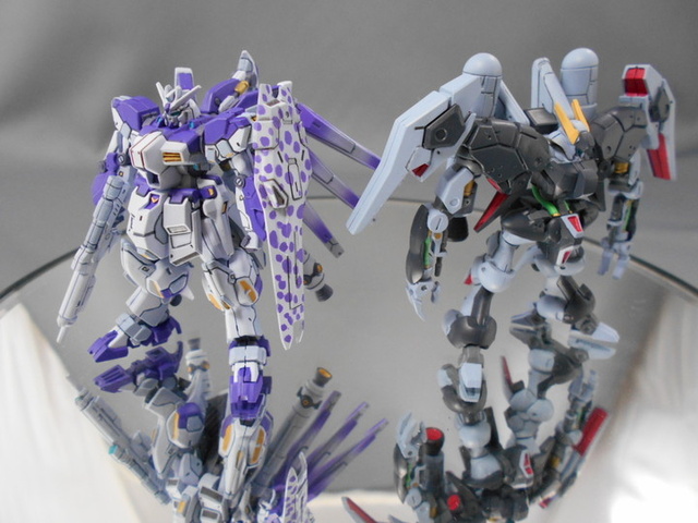 TINAMI - [モデル]ガンダムアーティファクト Hi-νガンダム&バイアラン・カスタム