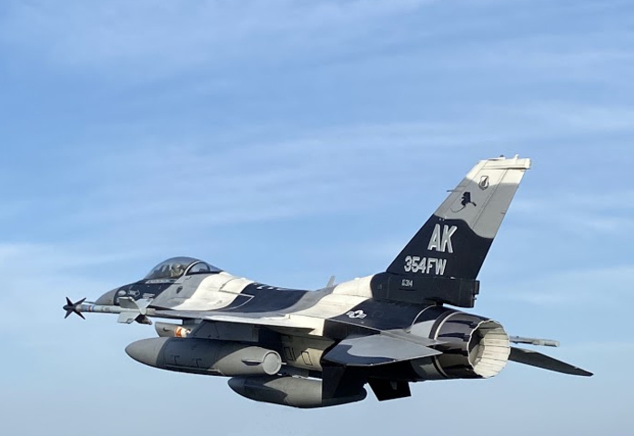 TINAMI - [モデル]1/48 TAMIYA F-16C 18th Aggressor Squadron, 354th Fighter Wing