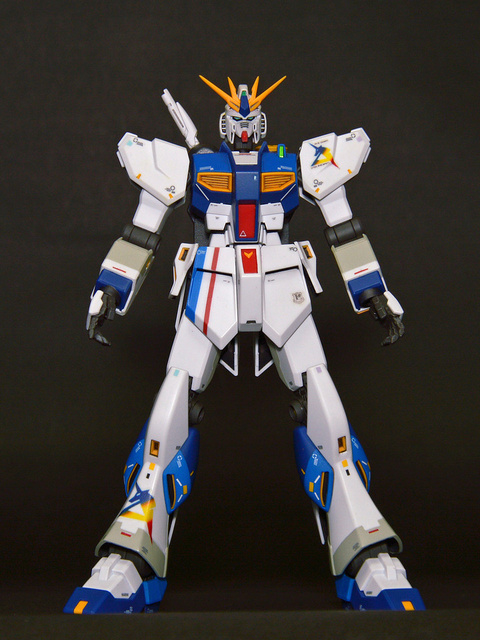 TINAMI - [モデル]バンダイ1/144 EG RX-93ff νガンダム