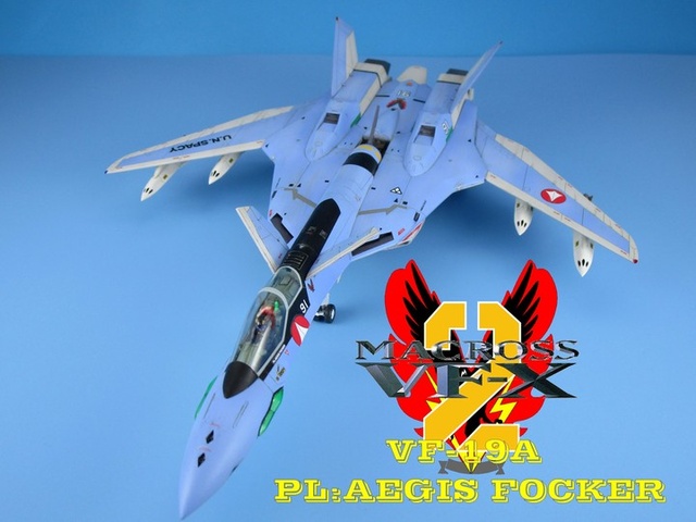 TINAMI - [モデル]1/72 VF-19A “VF-Xレイブンズ” エイジス・フォッカー機