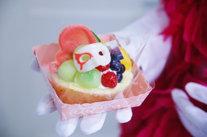 TINAMI - [モデル]咎狗の血 食べられるビトロ仮面(・v・)