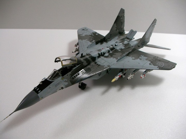 TINAMI - [モデル]MiG-29ASファルクラム (アカデミー 1/48)