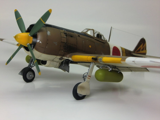TINAMI - [モデル]ハセガワ 1/48 中島 ki-84 四式戦闘機 疾風