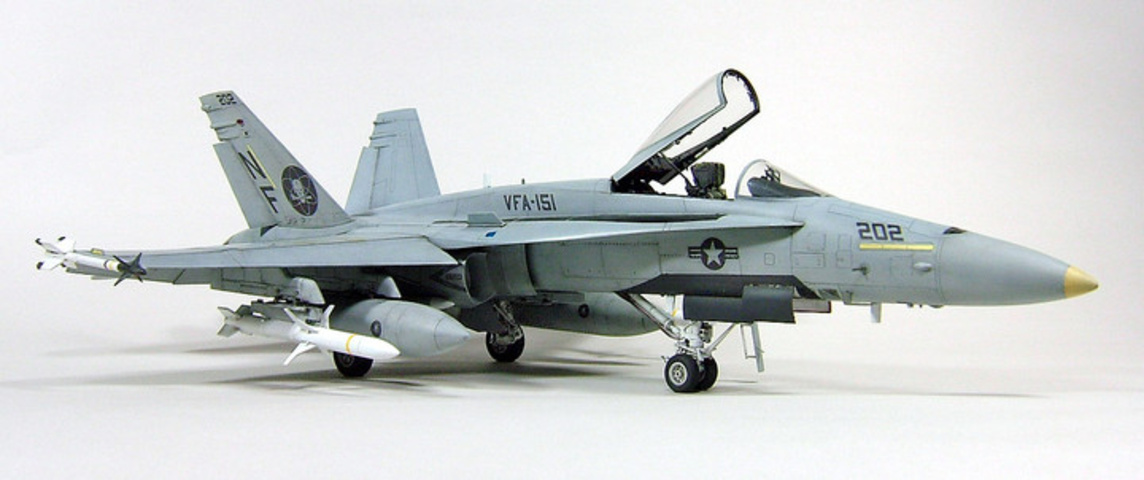 TINAMI - [モデル]F/A-18 ホーネット