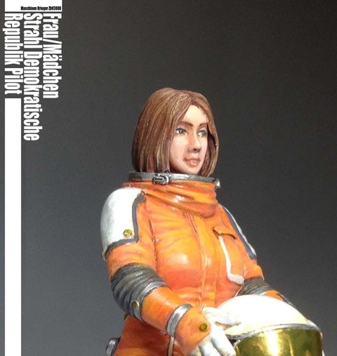 TINAMI - [モデル]1/20 シュトラール軍女性宇宙パイロット