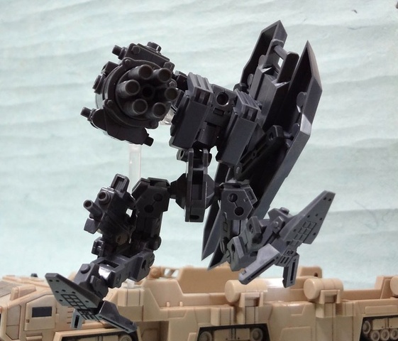 TINAMI - [モデル]【FA】 小型逆関節FA