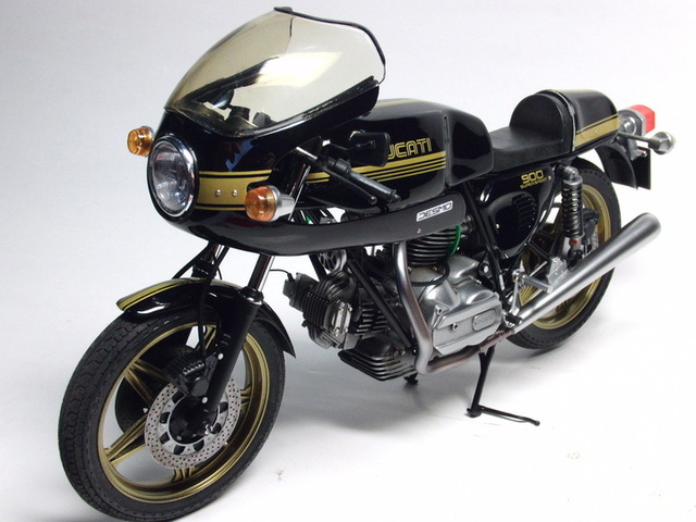 TINAMI - [モデル]1/12 ドゥカティ900SS