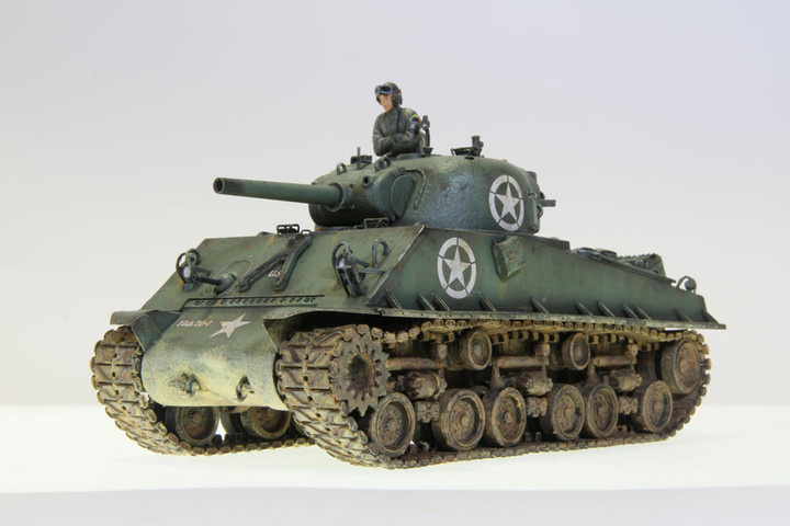 TINAMI - [モデル]ドラゴン 1/35 M4A3シャーマン（105mm）HVSS