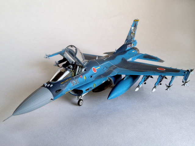 TINAMI - [モデル]ハセガワ 1/72 F-2A 航空自衛隊 第8飛行隊 50周年記念塗装機
