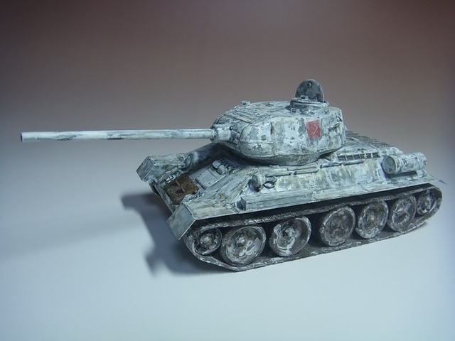 TINAMI - [モデル]1/35 タミヤ T-34/85 プラウダ仕様