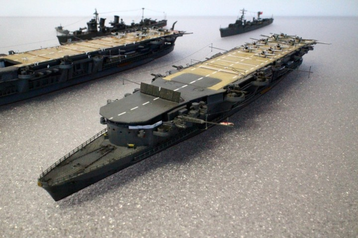 TINAMI - [モデル]龍驤 二隻(フジミ 1/700 新旧キット)