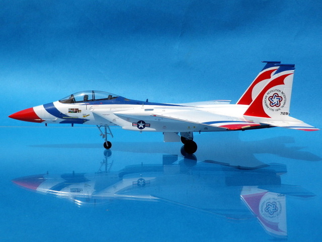 TINAMI - [モデル]1/72 TF-15A イーグル マクダネルダグラス社 デモンストレーション機 1976