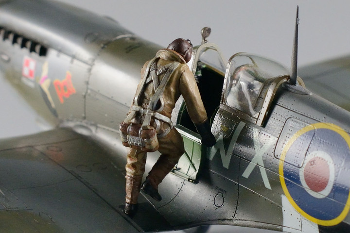 TINAMI - [モデル]1/48 スピットファイア Mk.IXe