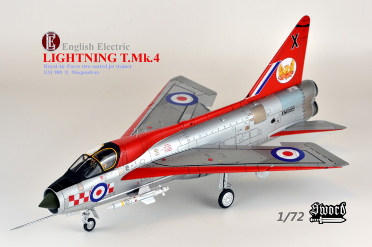 TINAMI - [モデル]イングリッシュ・エレクトリック ライトニング T.Mk.4 sword 1/72