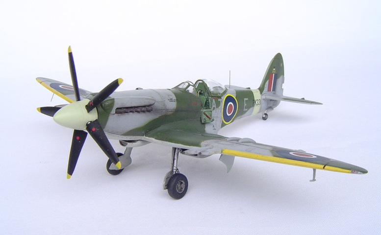 TINAMI - [モデル]Spitfire Mk.22