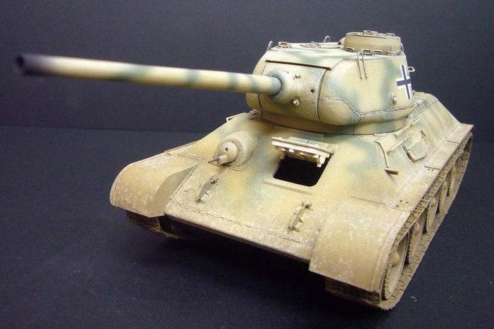 TINAMI - [モデル]T34-85 '43年型 その1 改訂版