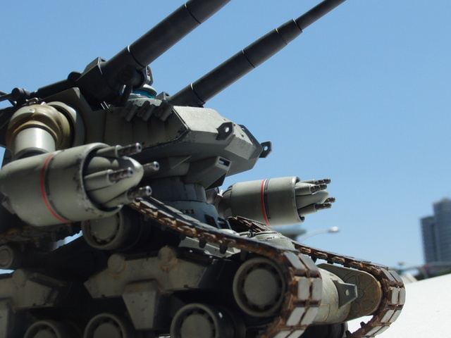 TINAMI - [モデル]1/144 RTX-65 ガンタンク初期型