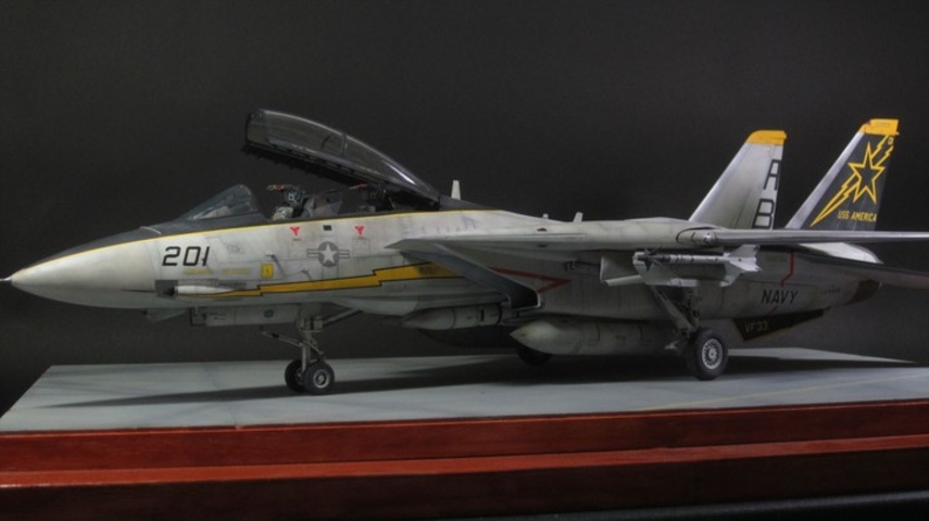 TINAMI - [モデル]1/32 F-14A TOMCAT VF-33
