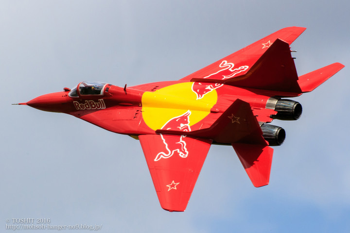 TINAMI - [モデル]1:72 MiG-29 Ласточка（Fulcrum) "RED BULL" [Hasegawa]