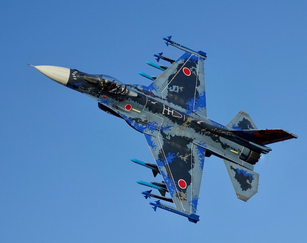 TINAMI - [モデル]三菱F-2A 3SQ60周年記念塗装機