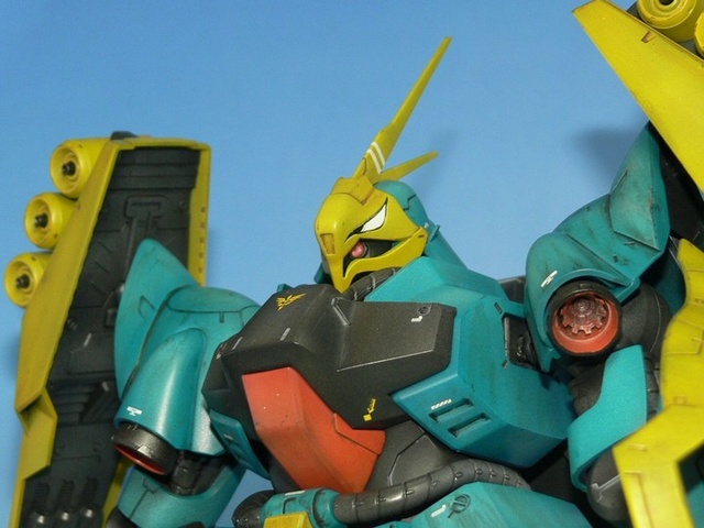 TINAMI - [モデル]RE/100 MSN-03 ヤクト・ドーガ ギュネイ・ガズ機 エイジング塗装完成品